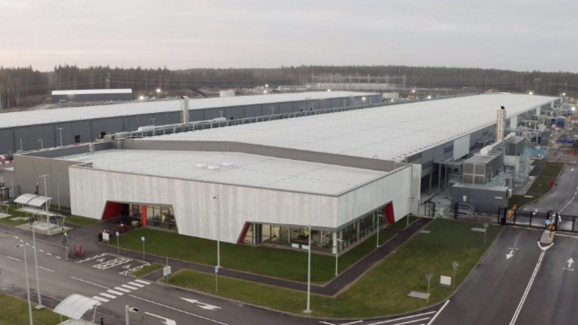 Microsoft opens Swedish data center region and third European circular ...
